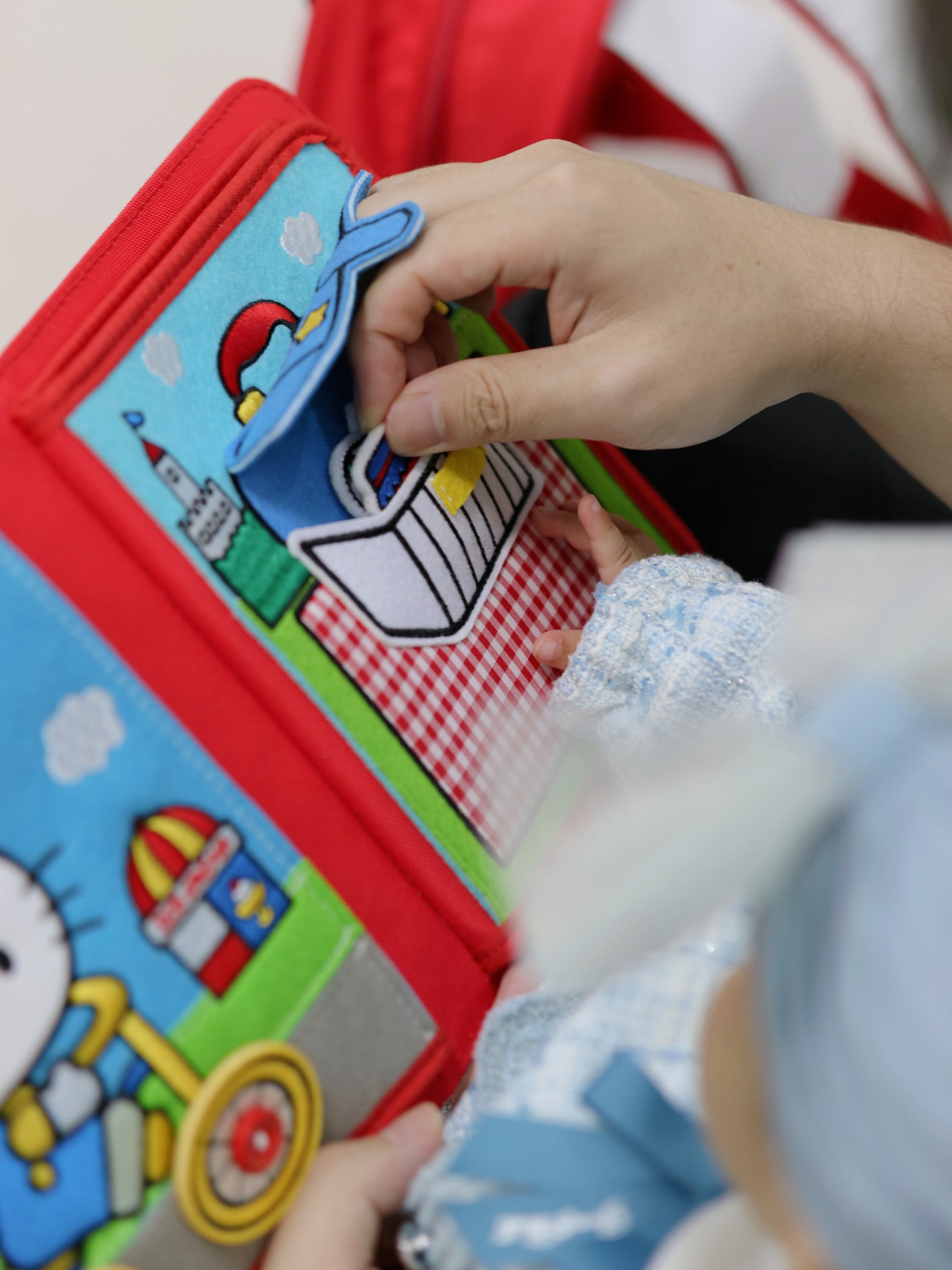 Hello Kitty Busy Book – My First Book