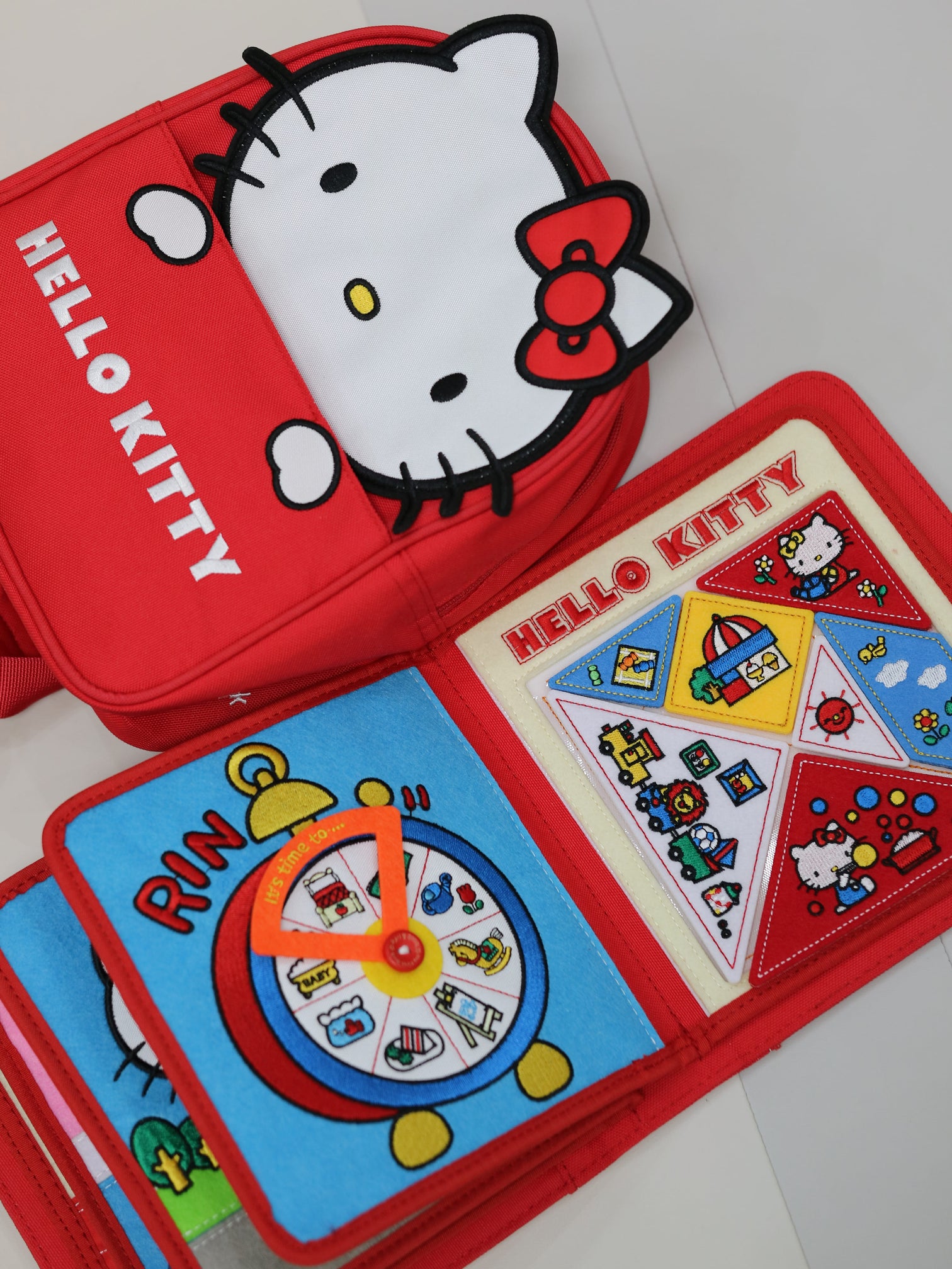 Hello Kitty Busy Book – My First Book